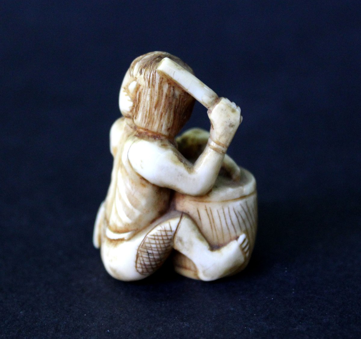 Proantic: Antique Japanese Netsuke Oni Playing A Drum, Signed Ozan, M