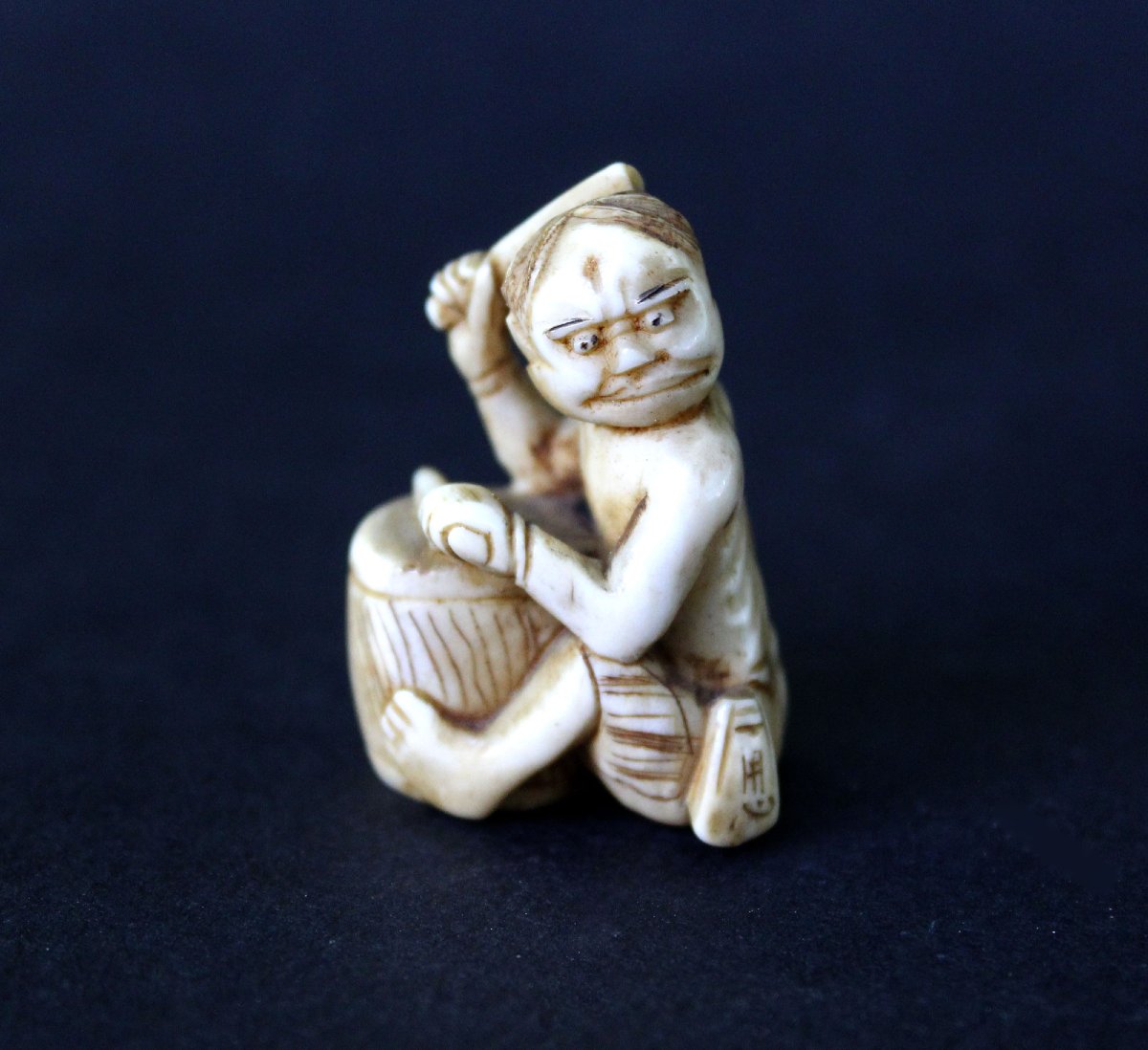 Proantic: Antique Japanese Netsuke Oni Playing A Drum, Signed Ozan, M