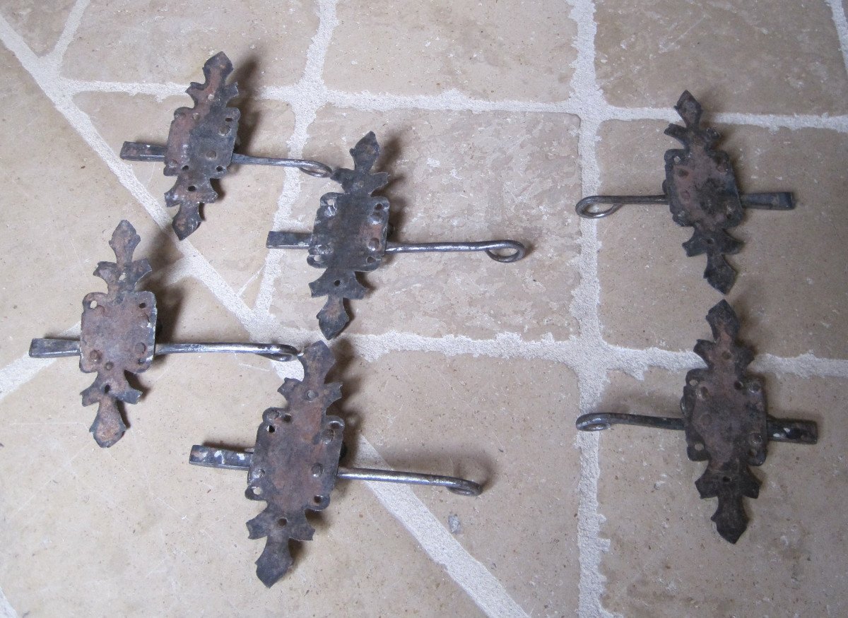 Proantic: Uniform Set Of 6 Spring Bolts, In Iron. 18th Century.