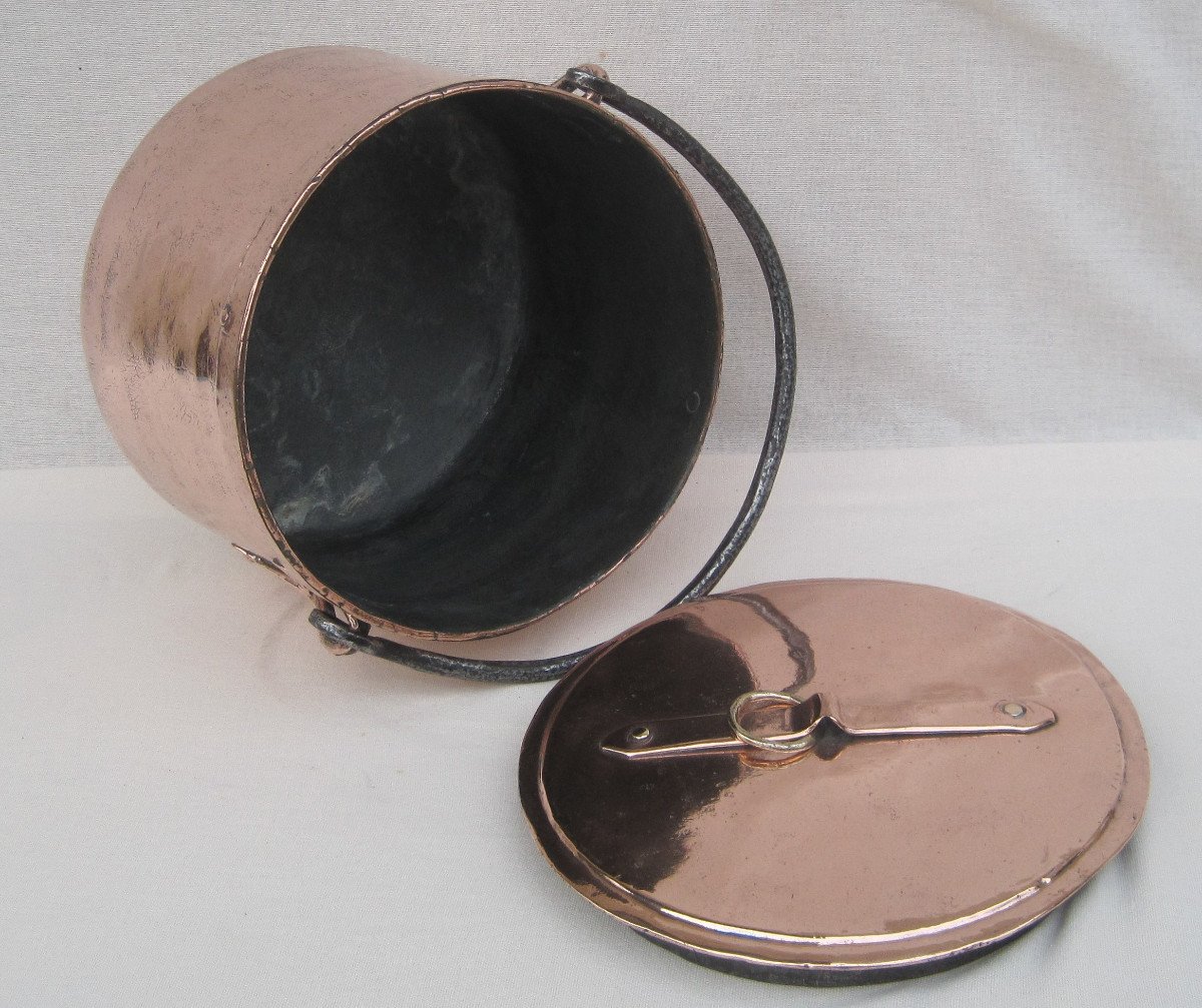 Proantic: Covered Cauldron, Pot, In Copper. Early 18th Century.