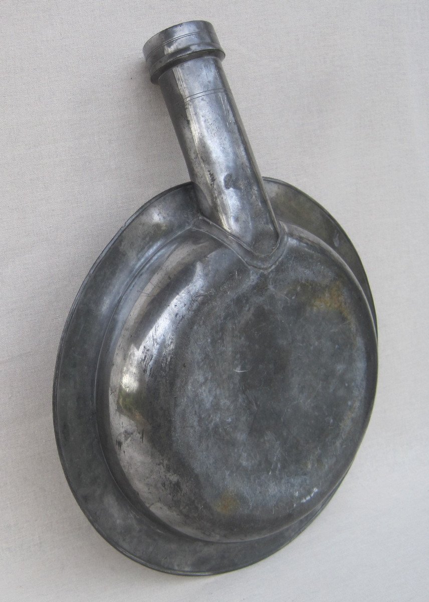 Proantic: Bed Basin, In Pewter. 19th Century.