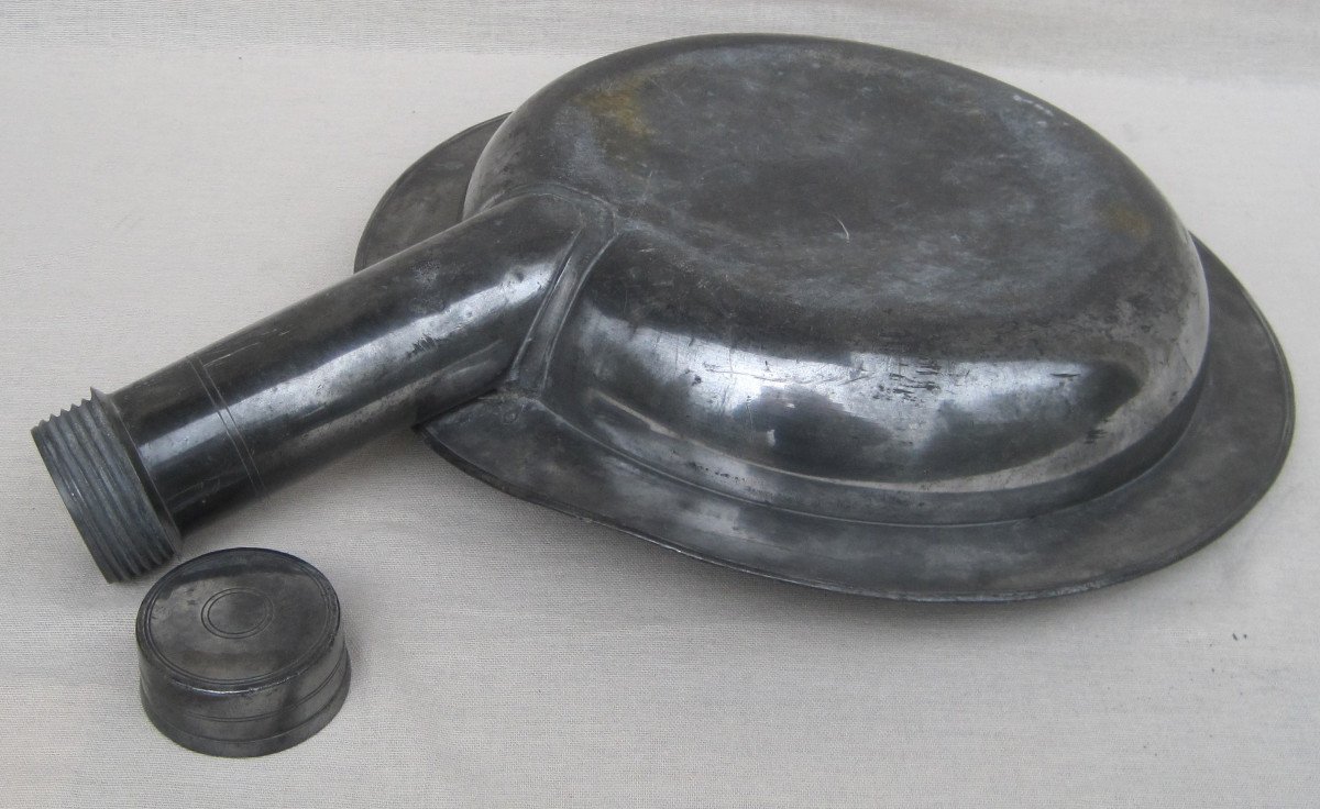 Proantic: Bed Basin, In Pewter. 19th Century.