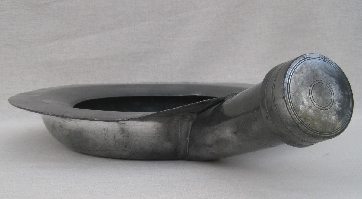 Proantic: Bed Basin, In Pewter. 19th Century.