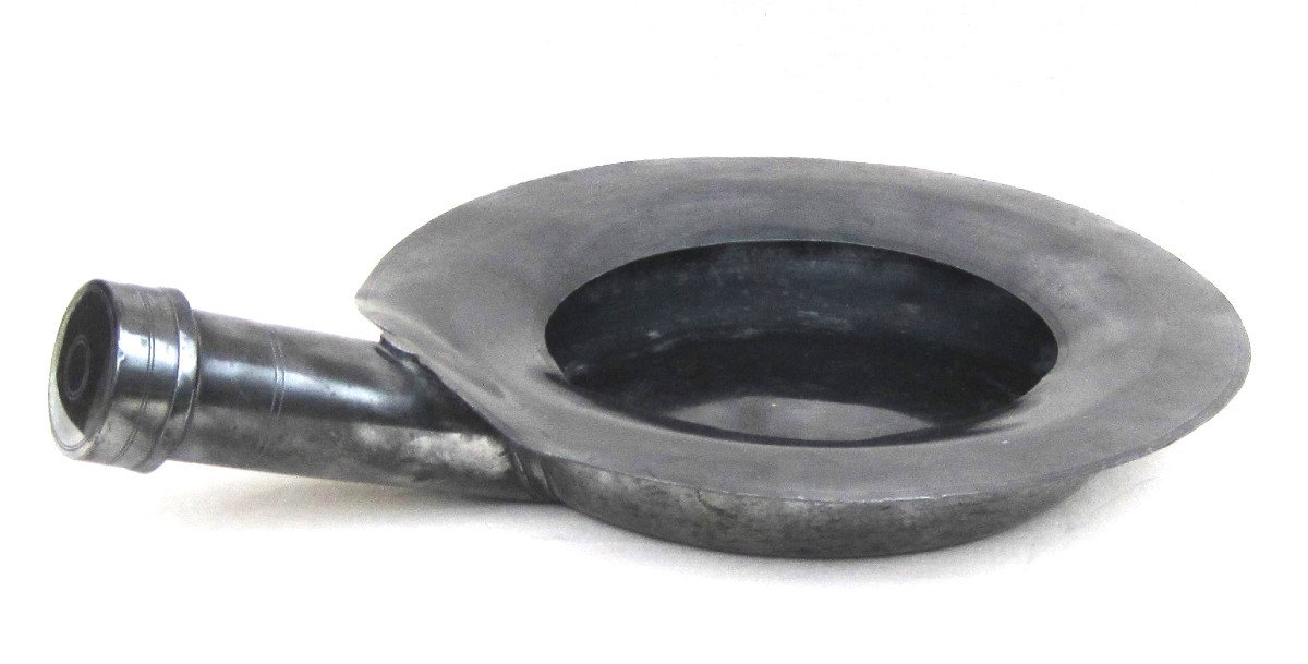 Proantic: Bed Basin, In Pewter. 19th Century.