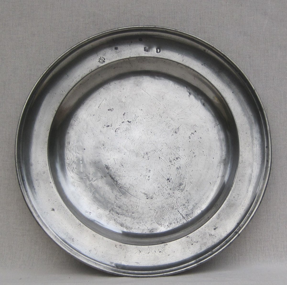 Pewter Dish, Round, With Molded Edge. 31.1 Cm. Argentan. 18th Century.