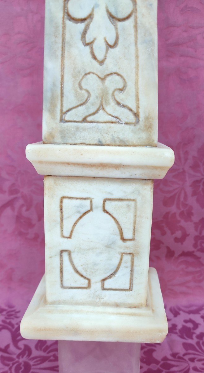 Proantic: Marble Obelisk