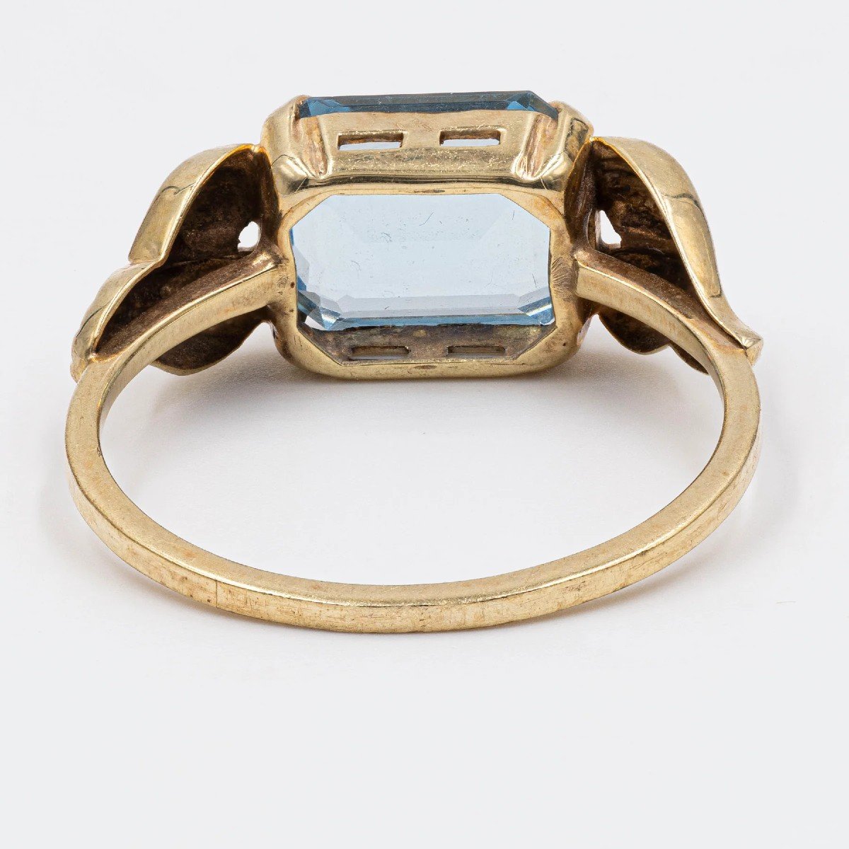 Proantic: Vintage Ring In 8k Yellow Gold With Blue Glass Paste, 70s