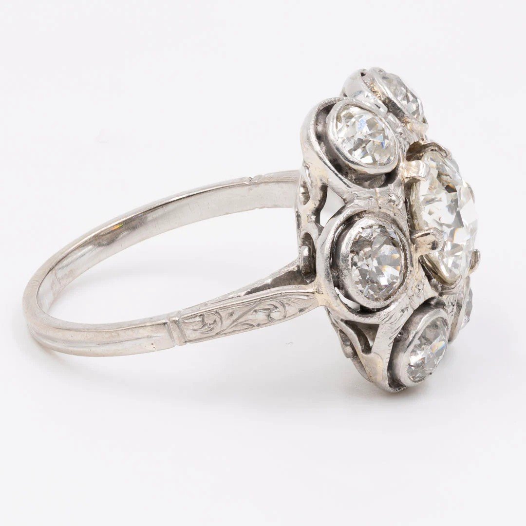 Proantic: Antique Platinum Flower Ring With Central Diamond (1ct) And