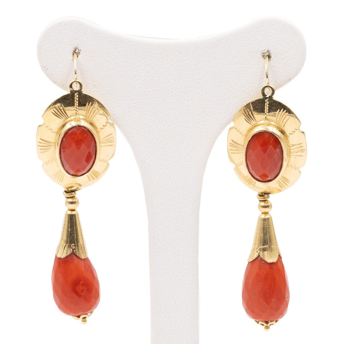Proantic: Vintage 18k Yellow Gold And Coral Earrings, 50s
