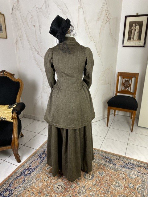 Proantic: Riding Habit, Ca. 1908