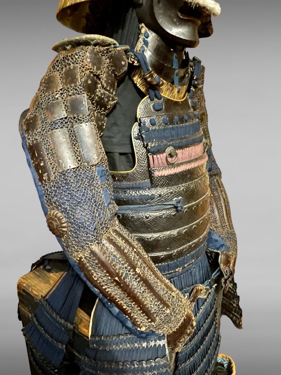 Proantic: Complete Samurai Armor - Edo Period (1603 - 1868).