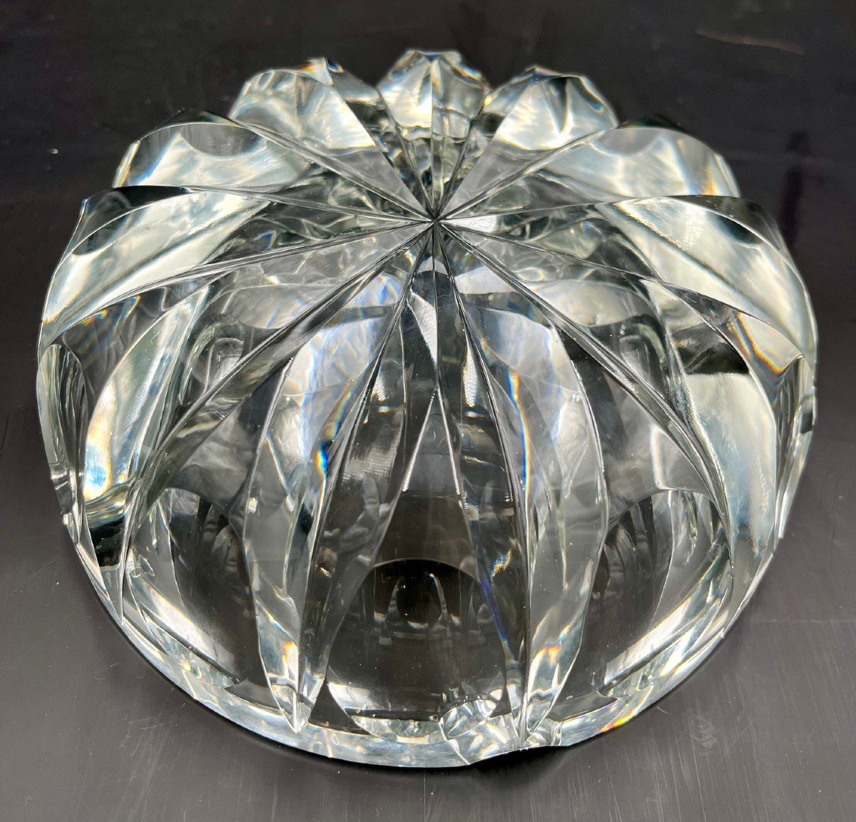 Proantic: Large Crystal Ashtray Signed Saint-louis