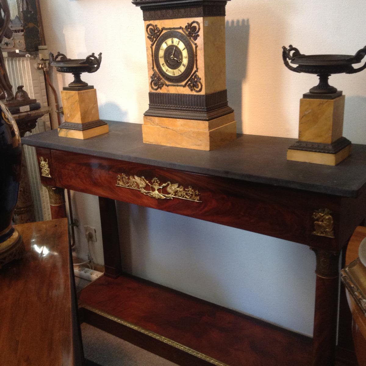 Proantic: Vintage Empire Console