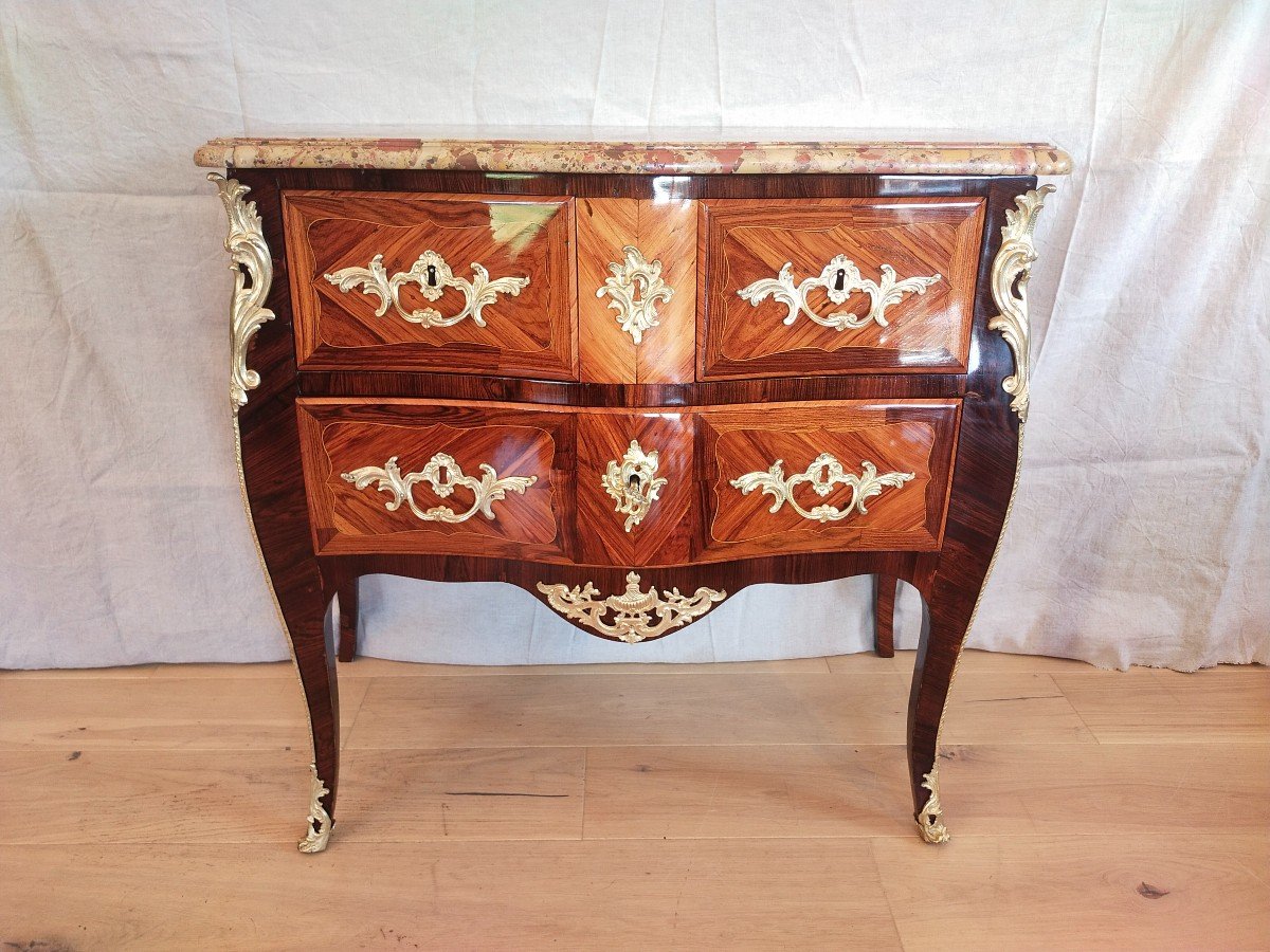 Proantic: Louis XV Curved Sauteuse Commode 18th Century
