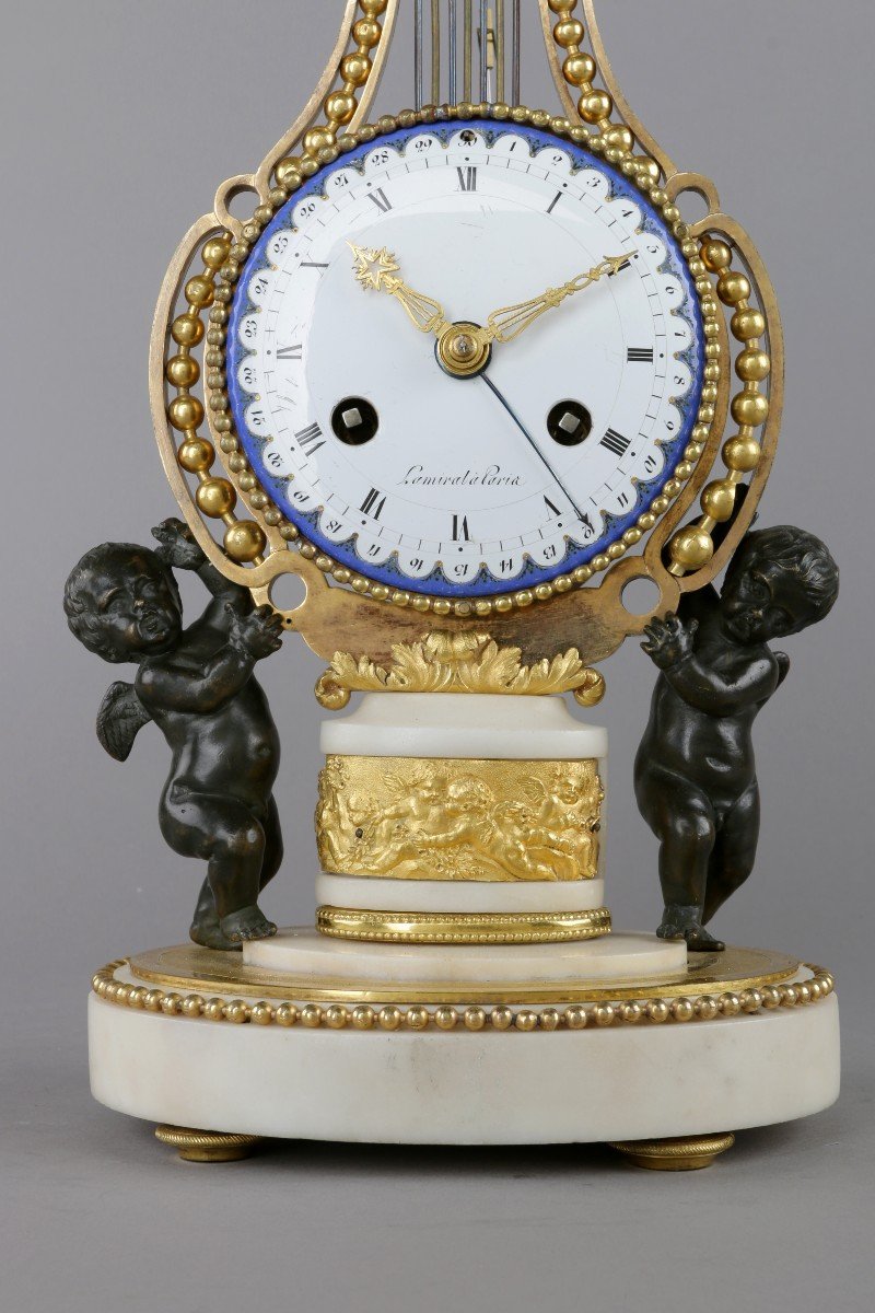 Proantic: Delicate And Superb Louis XVI Lyre Clock