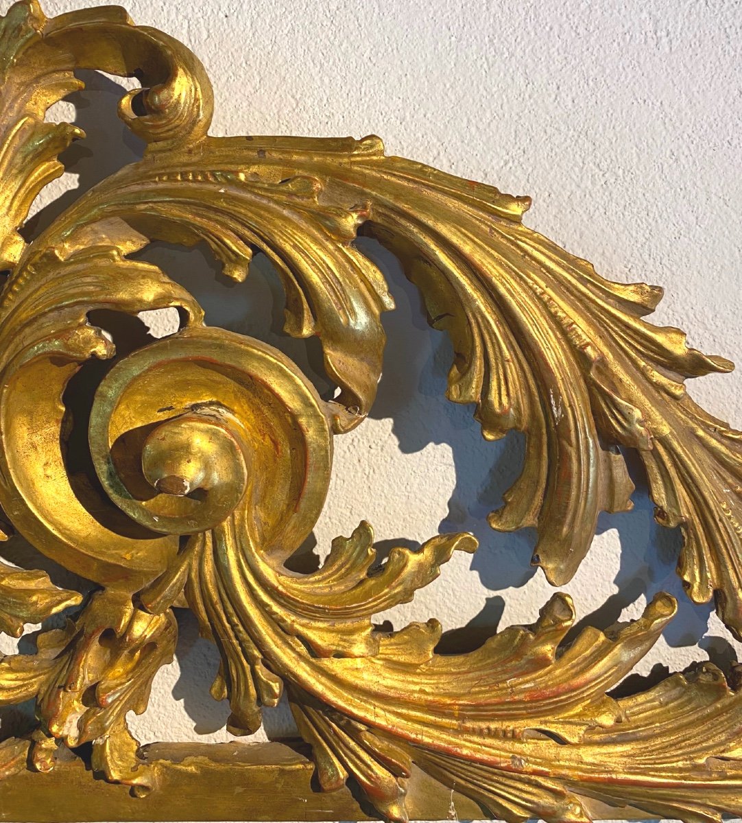 Proantic: Rocaille Sculptures Of Fronton In Golden Wood Gold Leaf 18th