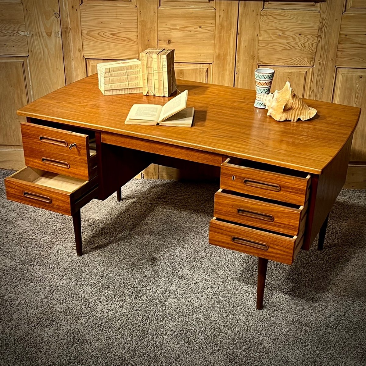 Proantic: Bureau Vintage Double Face 5 Tiroirs