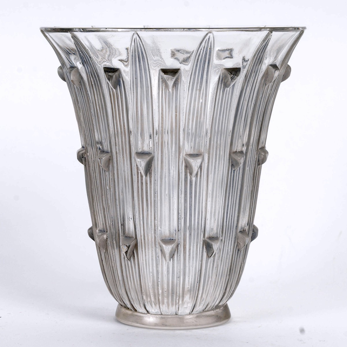Proantic: 1926 René Lalique - Bellis Vase White Glass With Blue Grey P