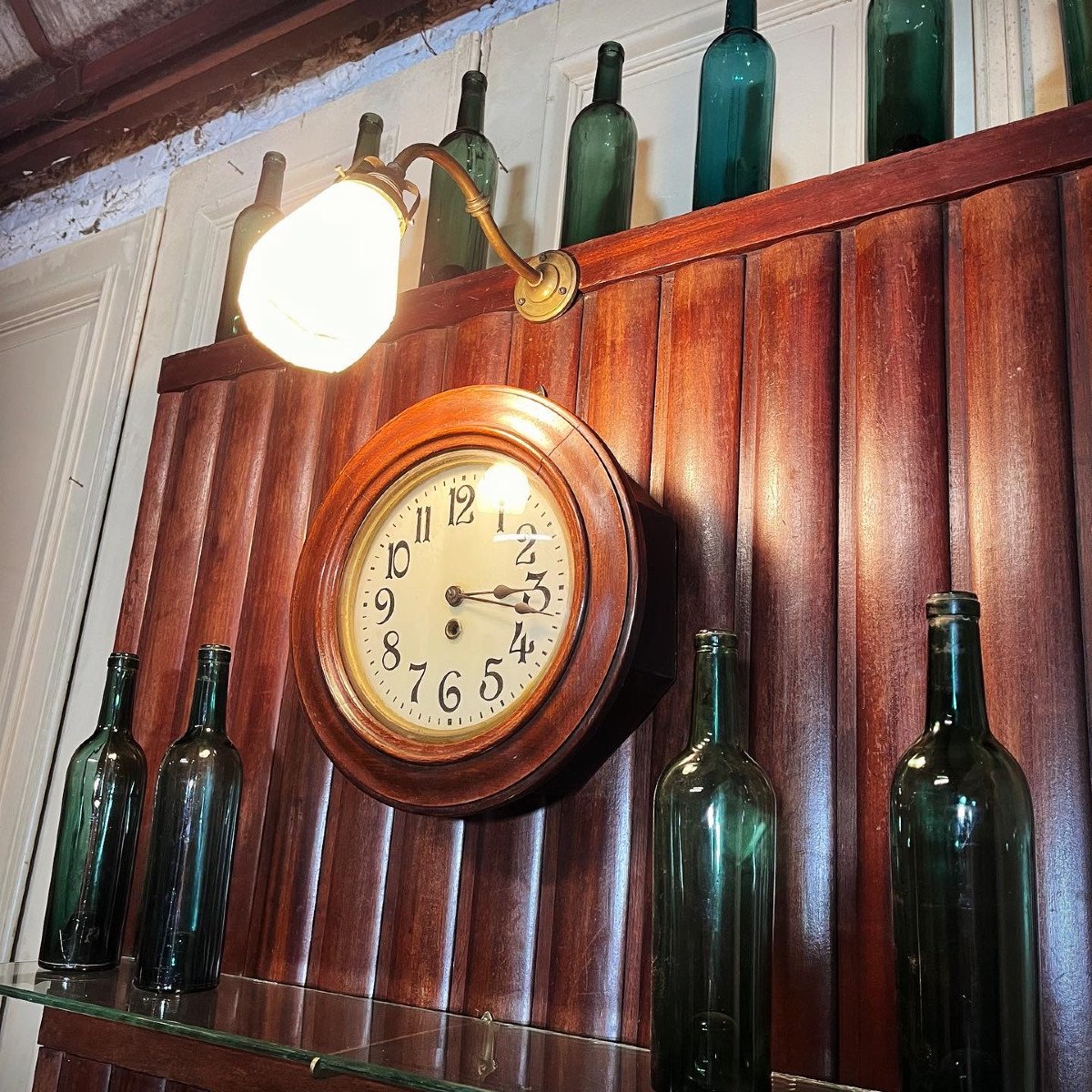 Proantic: Curved Counter