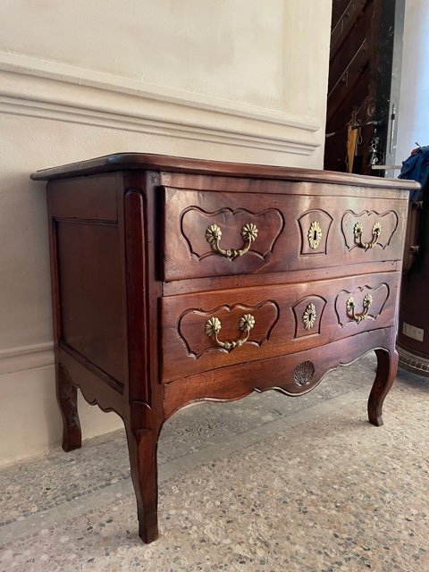 Proantic: 18th Century Curved Sauteuse Commode