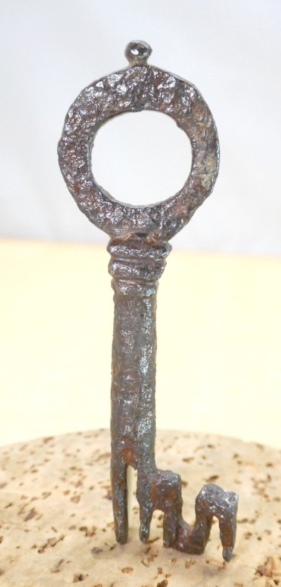 Proantic: Pretty Italian Gothic Wrought Iron Key, Padlock Key 14-15th