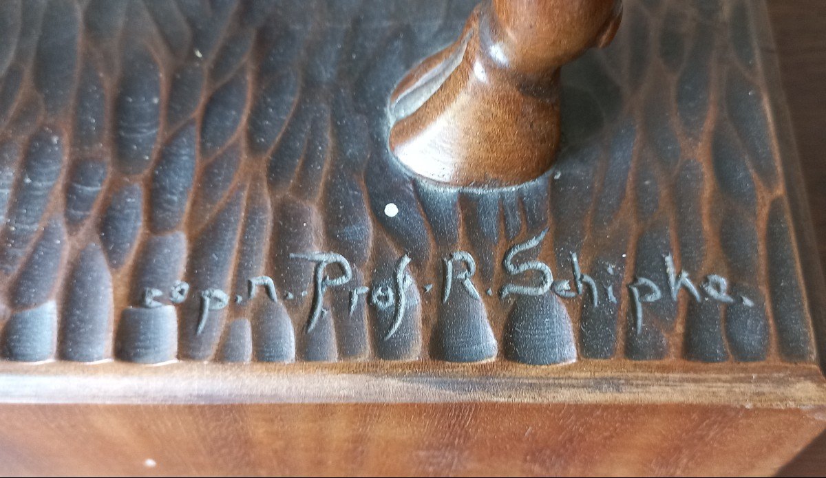 Proantic: Carved Bison