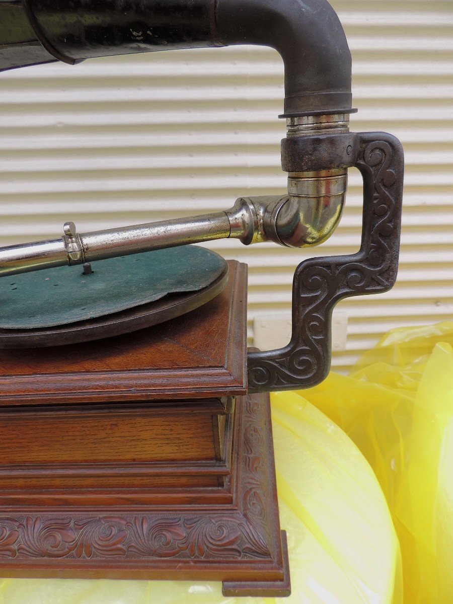 Proantic: Phonographe (gramophone)