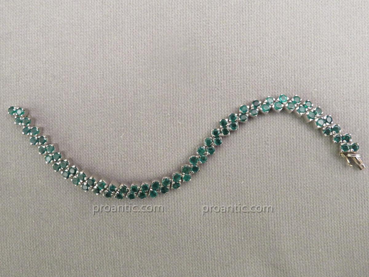 Proantic: Emerald Bracelet