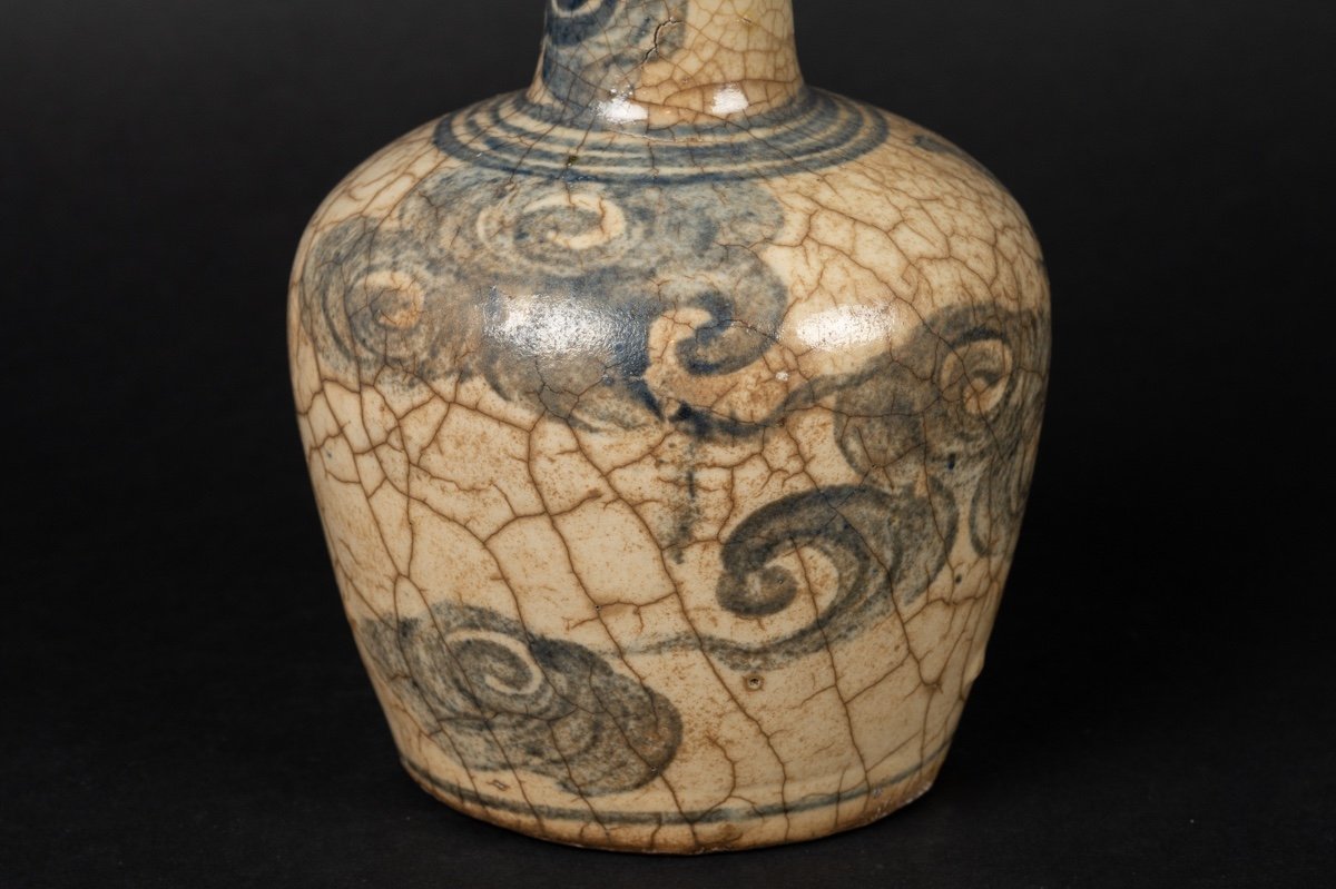 Dragon Vase, Vietnam, Nguyen Dynasty, 19th Century, Bat Trang