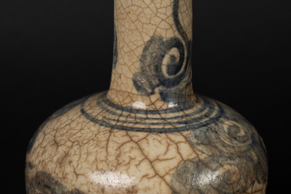 Dragon Vase, Vietnam, Nguyen Dynasty, 19th Century, Bat Trang