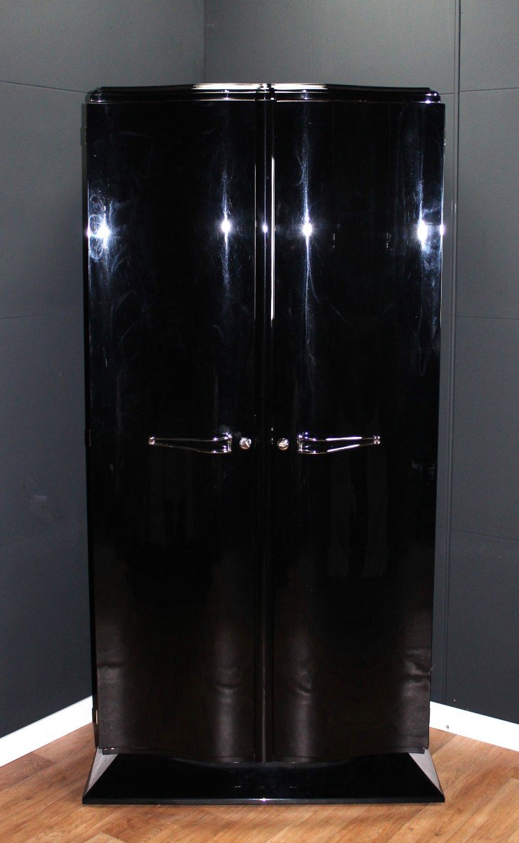 Proantic: Art Deco Wardrobe - Black Lacquer