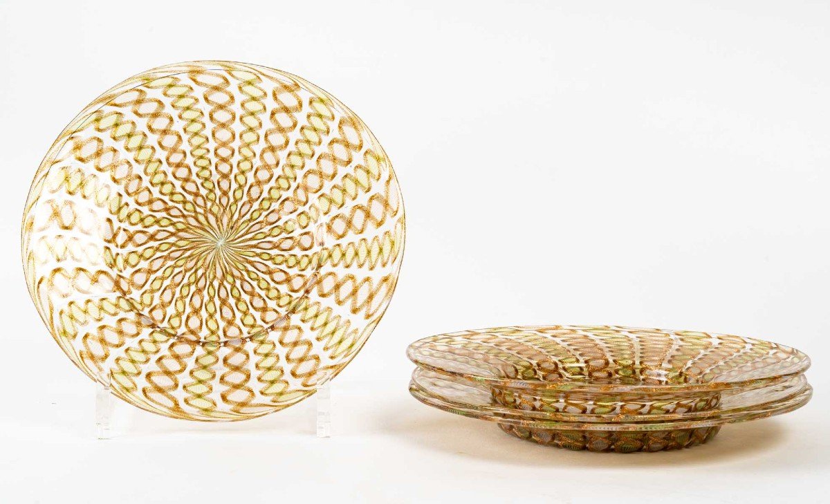 Proantic: Eight Filigree Plates