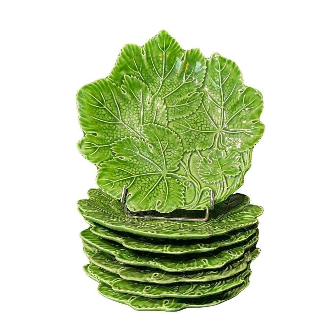 Proantic: Ensemble De 7 Assiettes Verte à Décor De Feuilles En Tromp