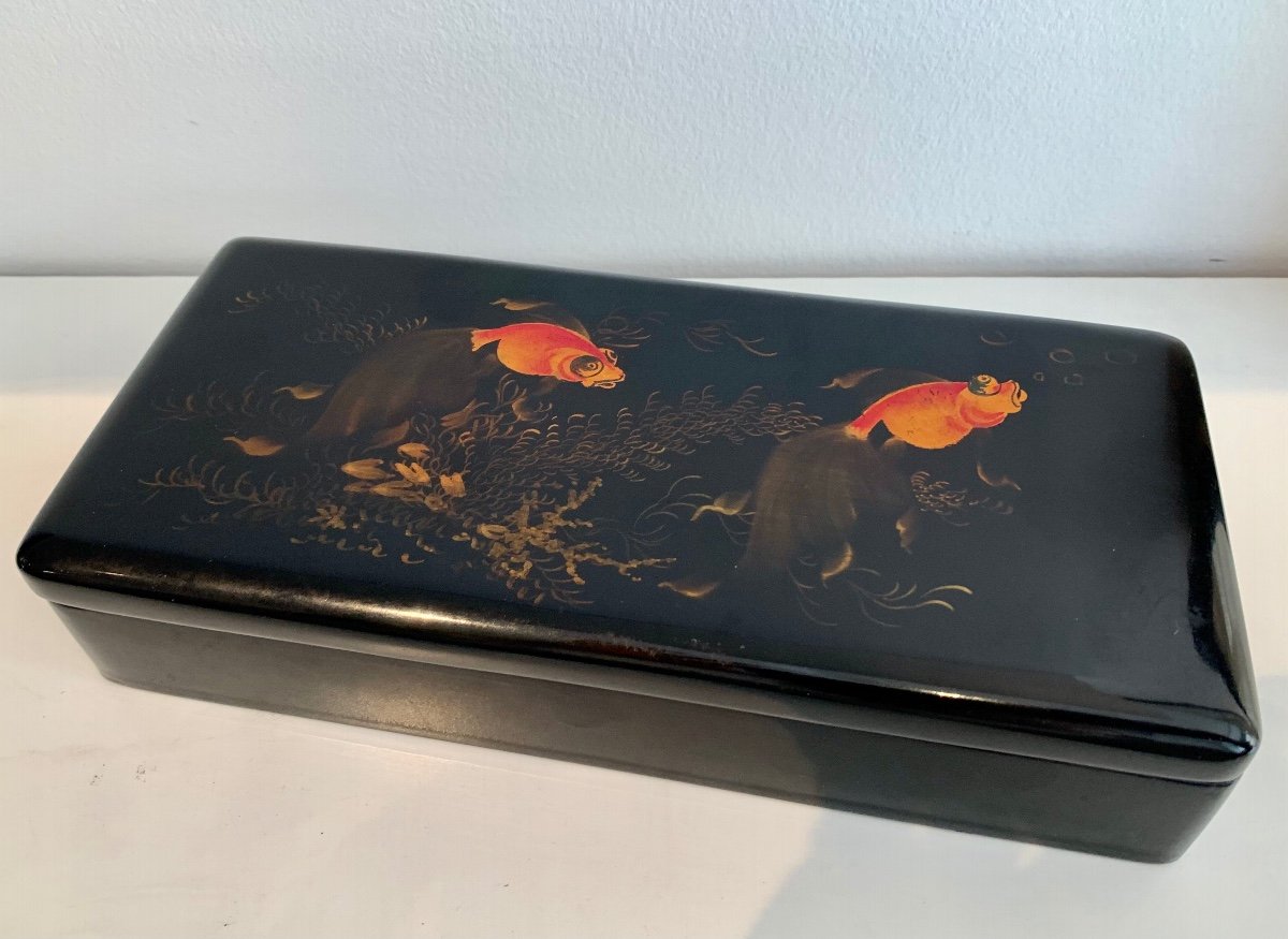 Proantic: Vietnam, 20th Century, Lacquer Box Decorated With Fish