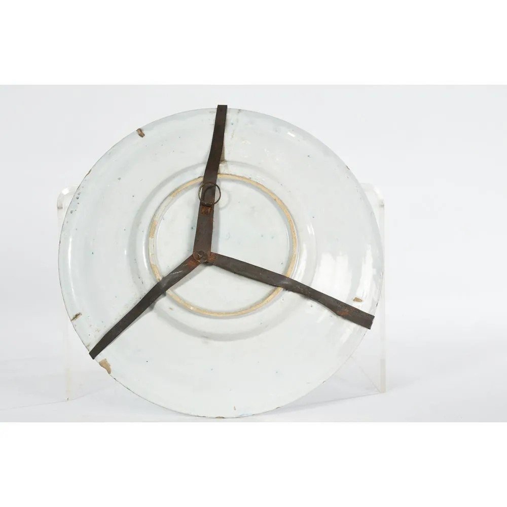 Proantic: Delft Round Dish, Late Seventeenth