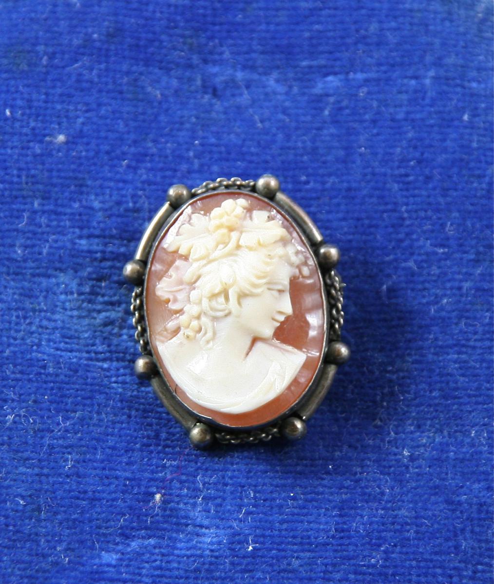 Proantic: Broche pendentif Camée, Monture Argent