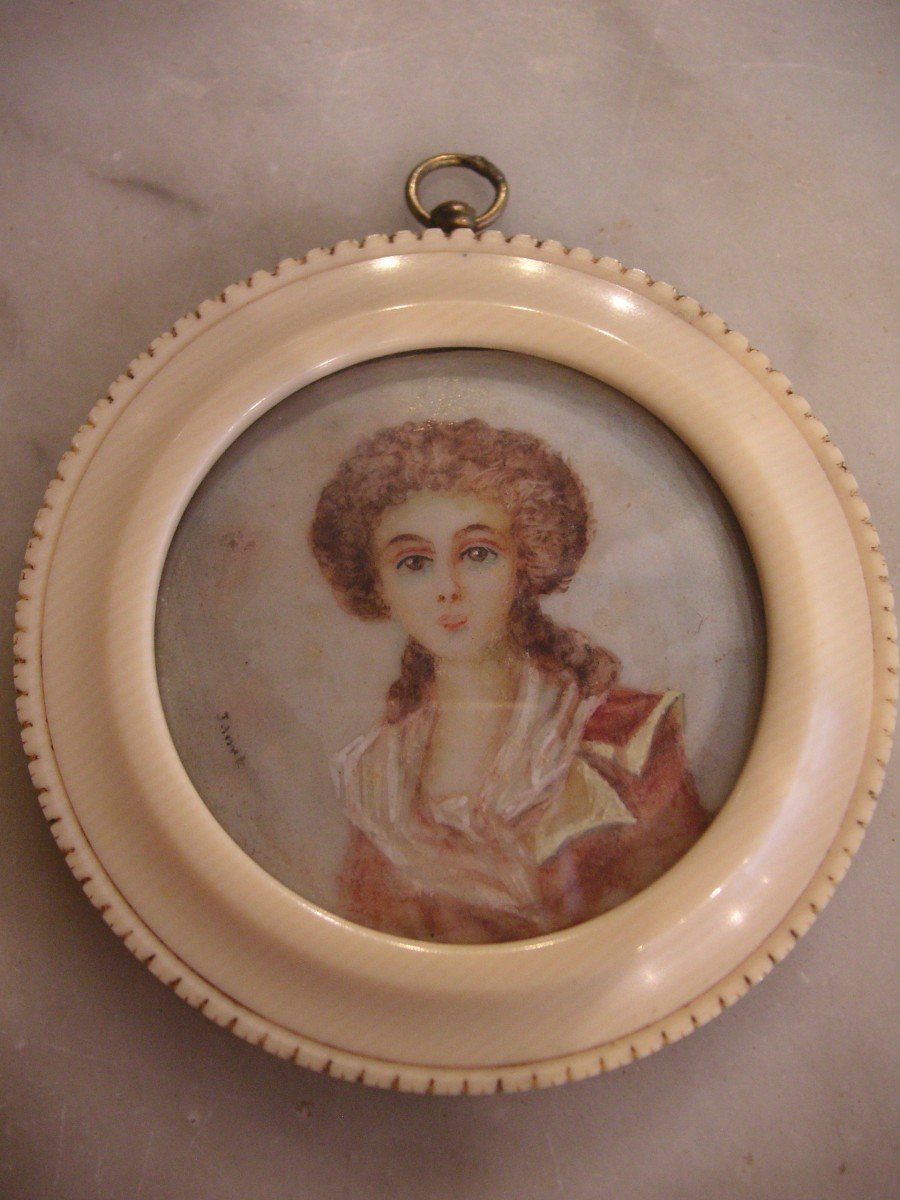 Proantic: Miniatures On Ivory