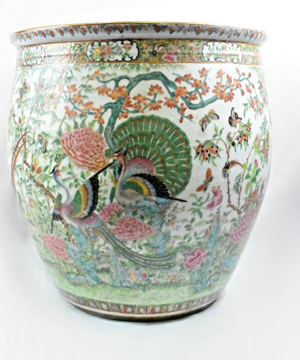 Proantic: A Very Large Antique Qing Chinese Famille Rose Fish Bowl Or