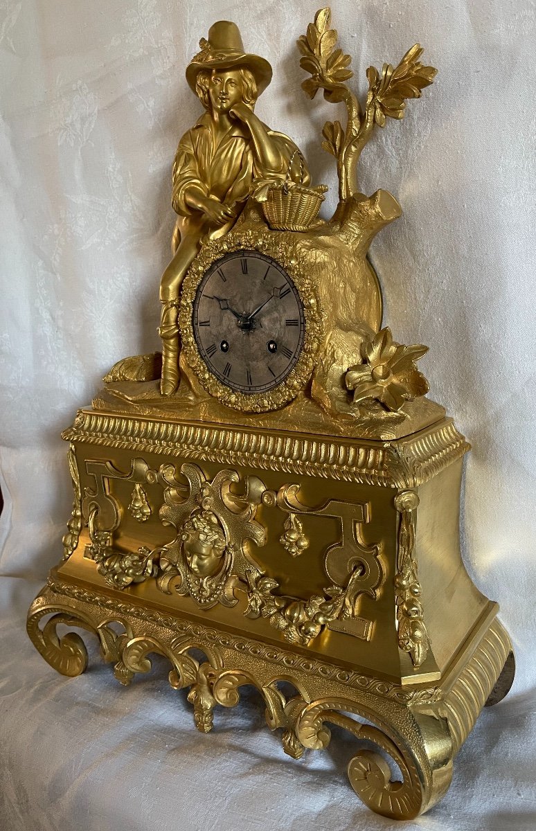 Proantic: Pendule En Bronze Doré "Au moissonneur"