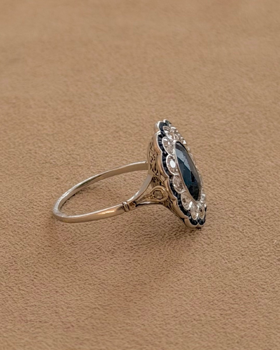 Proantic: Daisy Ring In Platinum, Sapphire And Diamonds