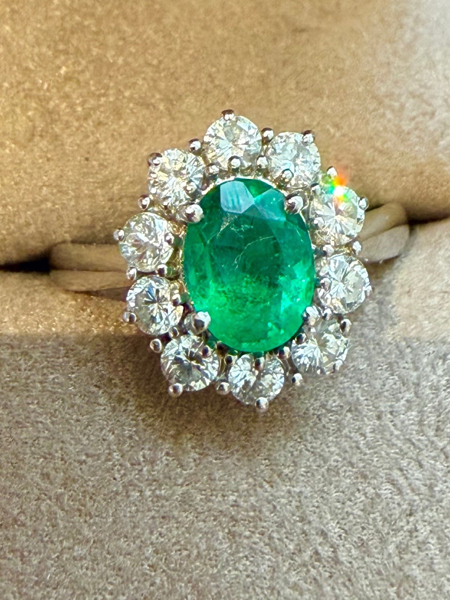 Proantic: Marguerite Ring In White Gold With Emeralds And Diamonds