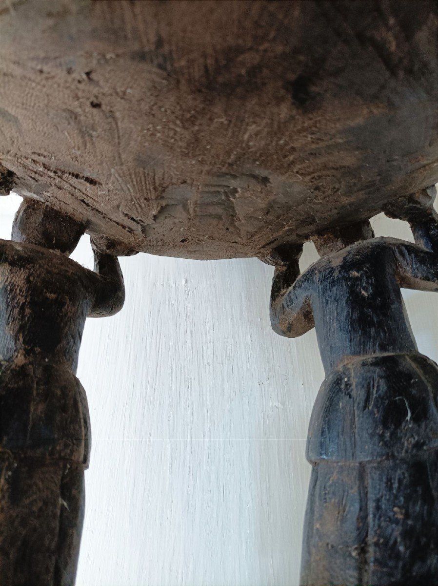 Proantic: Old African Stool