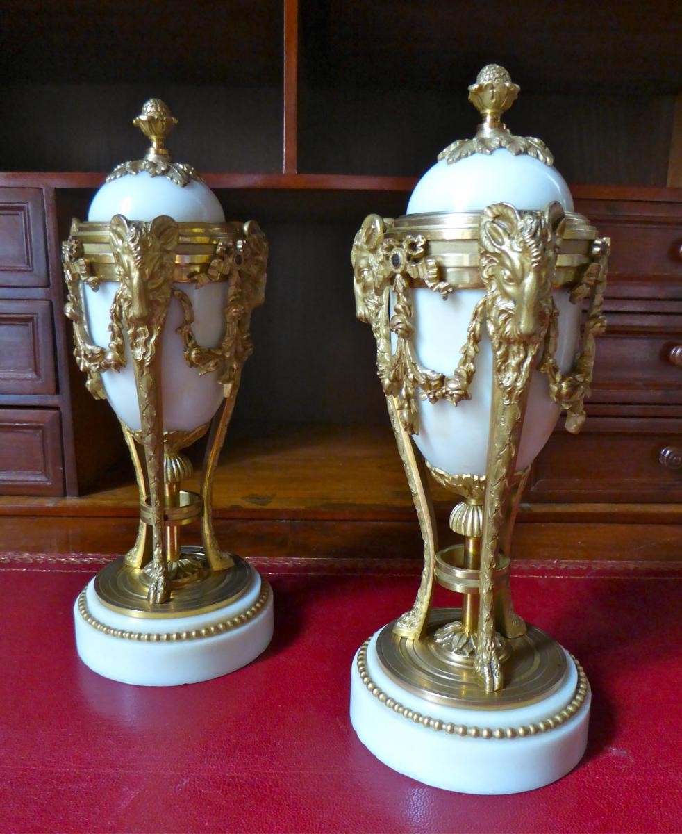 Cassolette Pair Of Louis XVI Style Gilt Bronze XIXth Century
