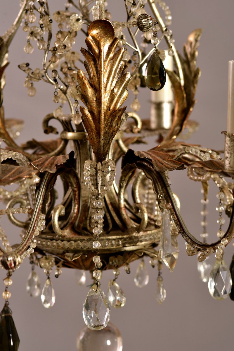 Proantic: Silver Metal Chandelier. Design.