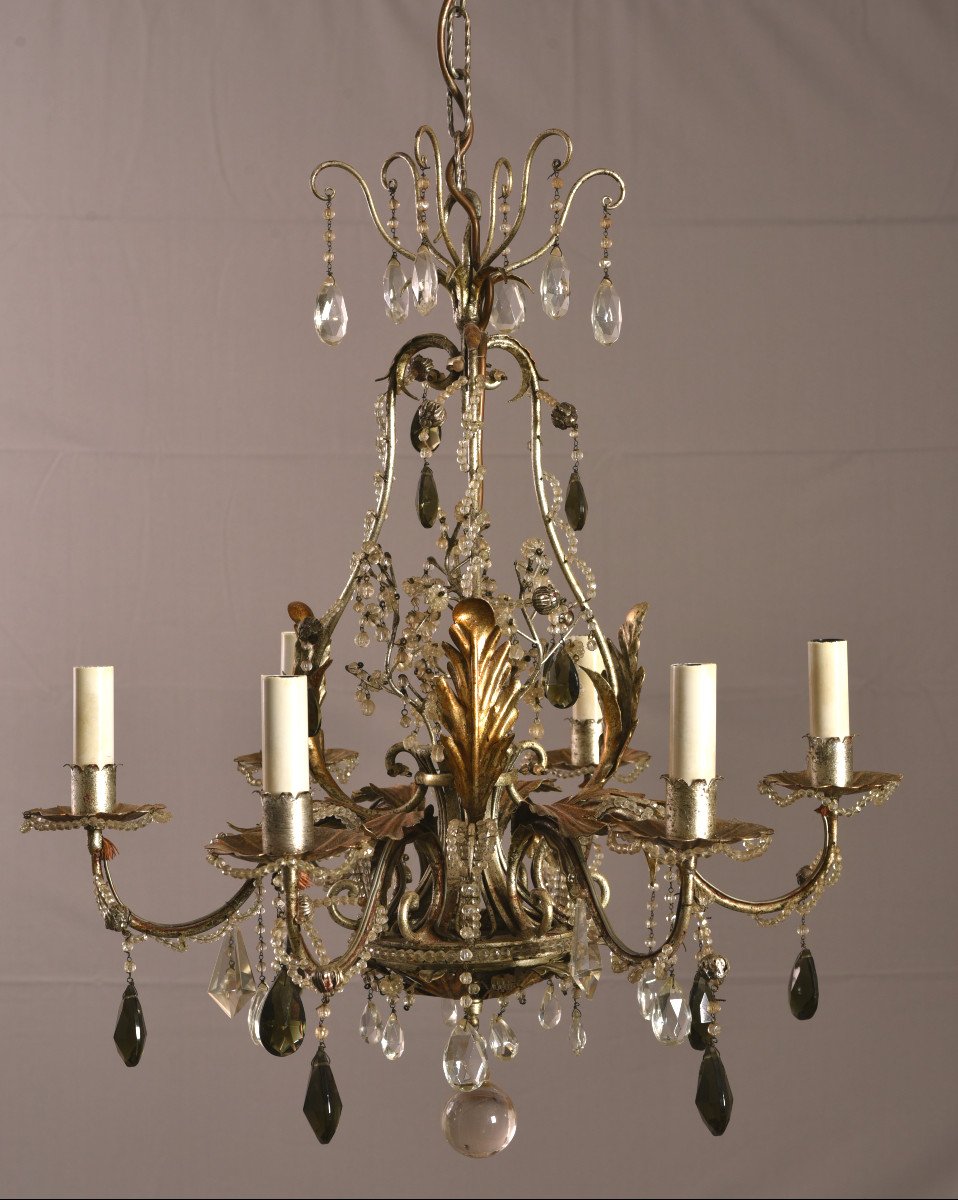 Proantic: Silver Metal Chandelier. Design.