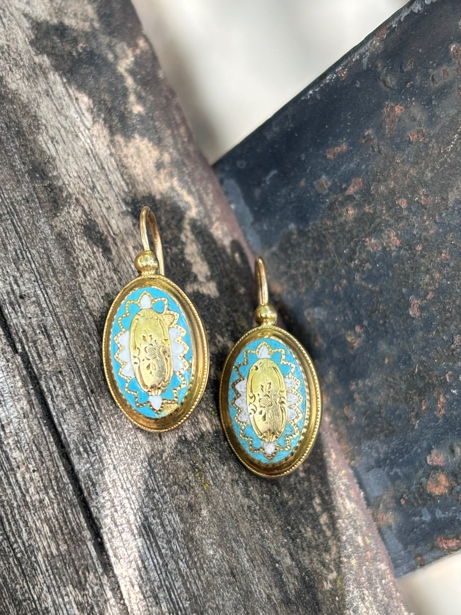 Proantic: 18-karat Gol Dormeuses With Enamel