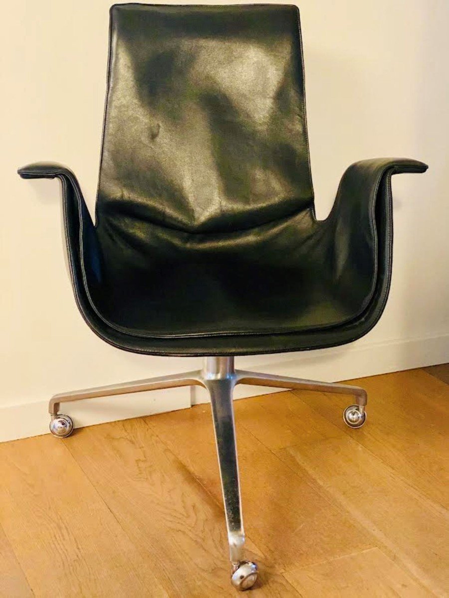 Proantic: Bird Armchair