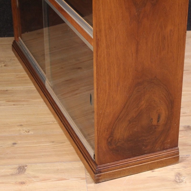 Proantic: Italian Design Bookcase