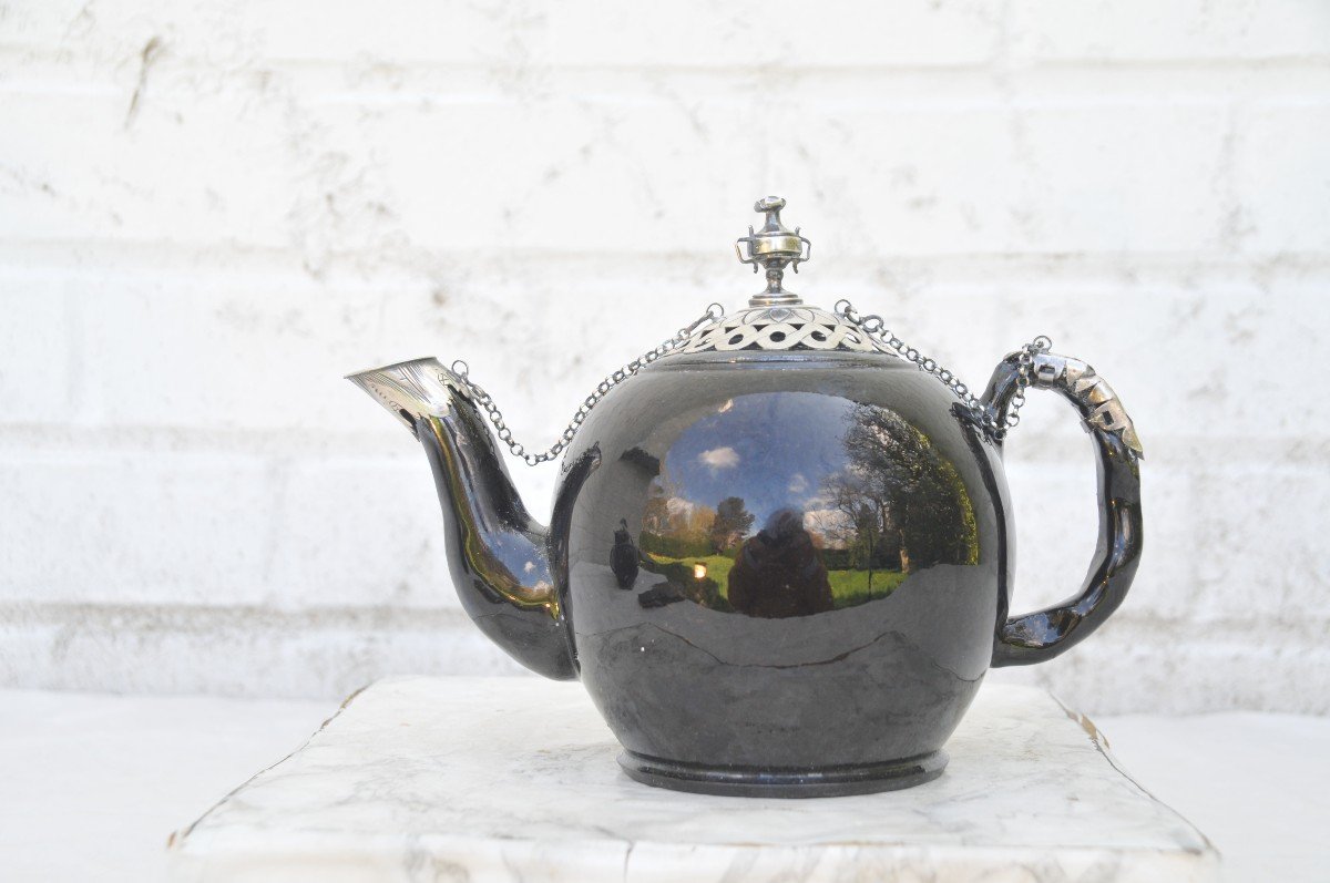 Proantic: Namur Earthenware Teapot.; Late 18'century