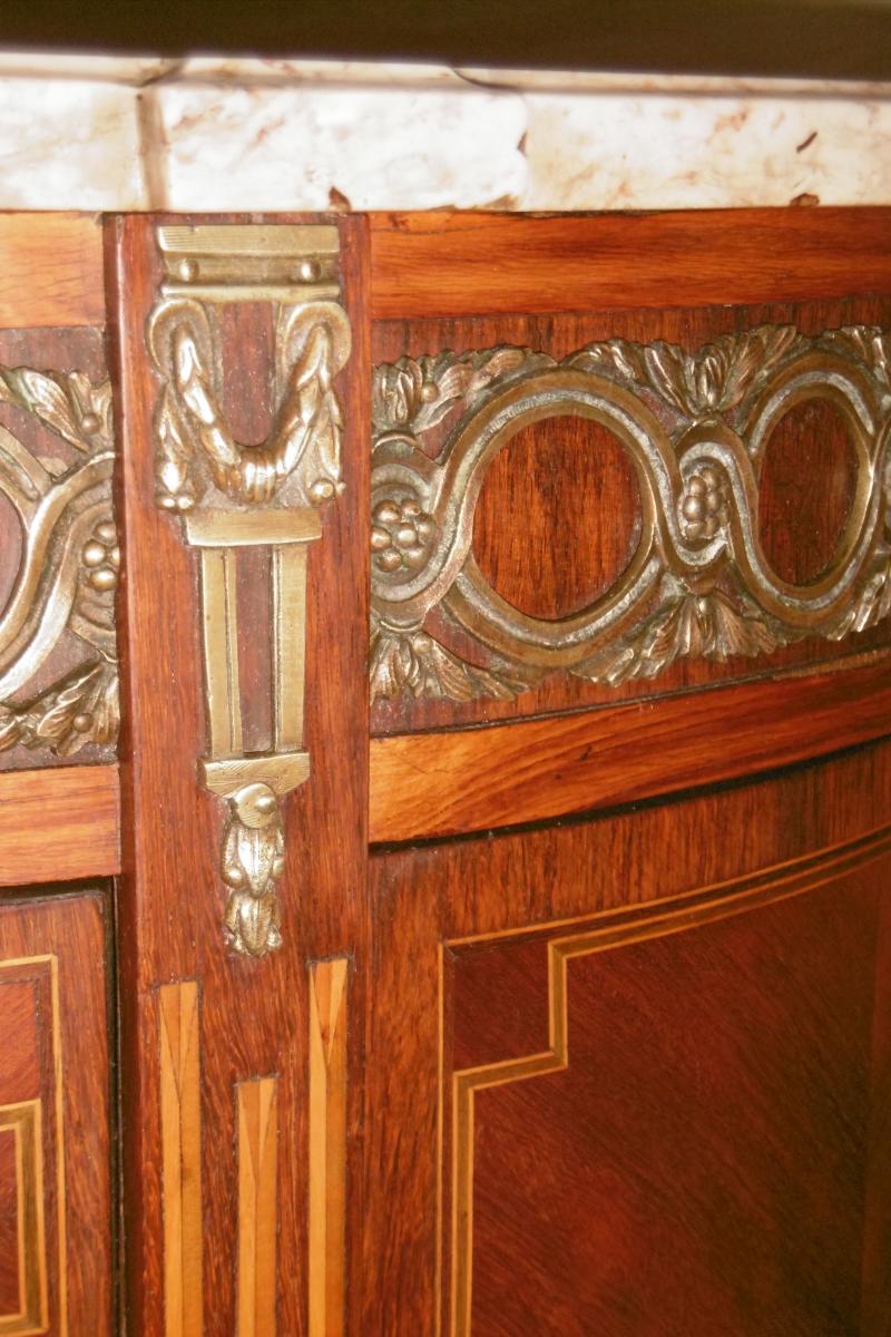 Proantic: Salon Half Moon Commode